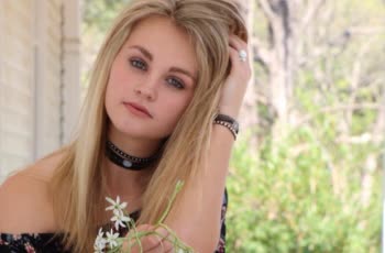 Ivey Meeks - Bio, Age, Height, Weight, Body Measurements, Net Worth ...
