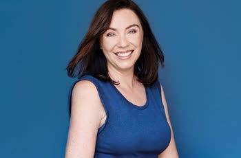 Stephanie Courtney - Bio, Age, Height, Weight, Body Measurements, Net ...